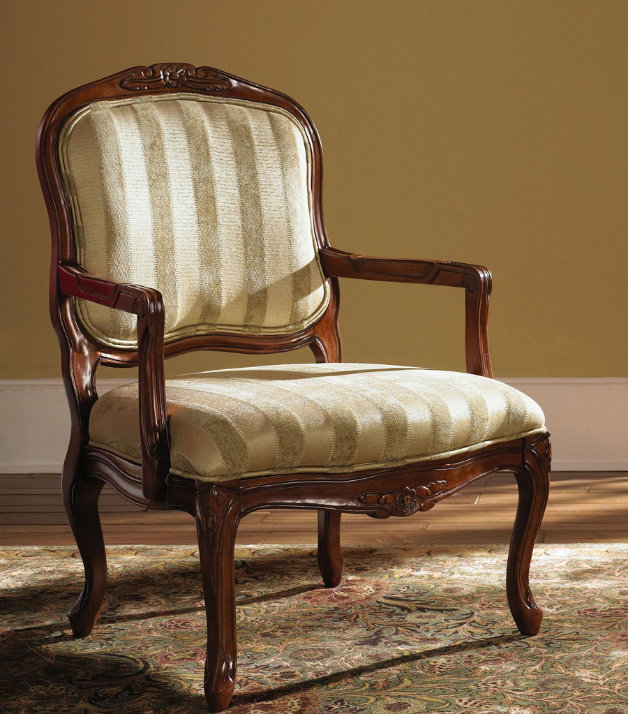 Klaussner Lancaster Accent Chair KL-100-01OC at Homelement.com